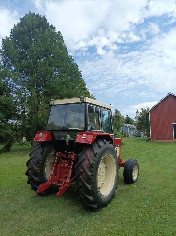 International 684 - Tractors - Agriculture - Danish Agro Machinery