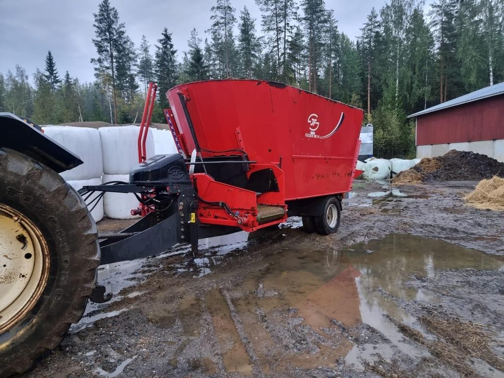 JF 14 - Mixer feeders - Agriculture - Danish Agro Machinery