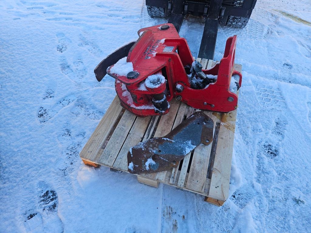 Cranes and Loaders - Forestry equipment - Danish Agro Machinery