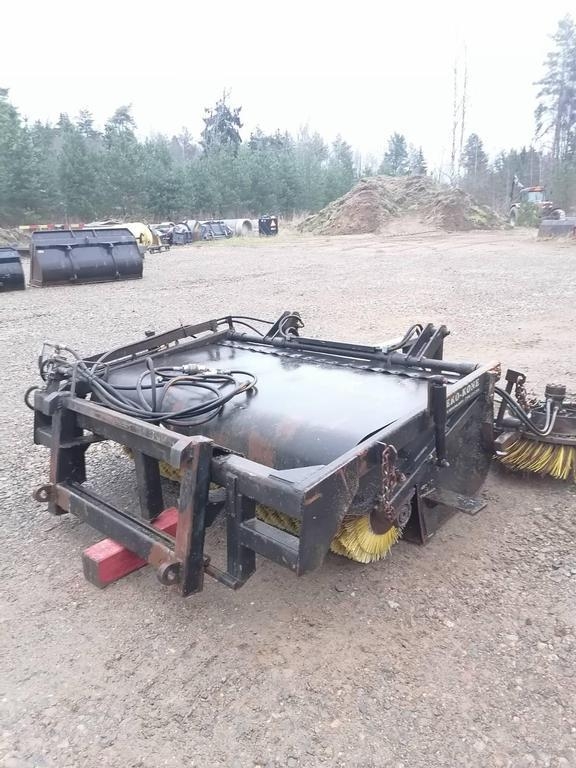 Reko 180 - Brushes - Construction Equipment - Danish Agro Machinery