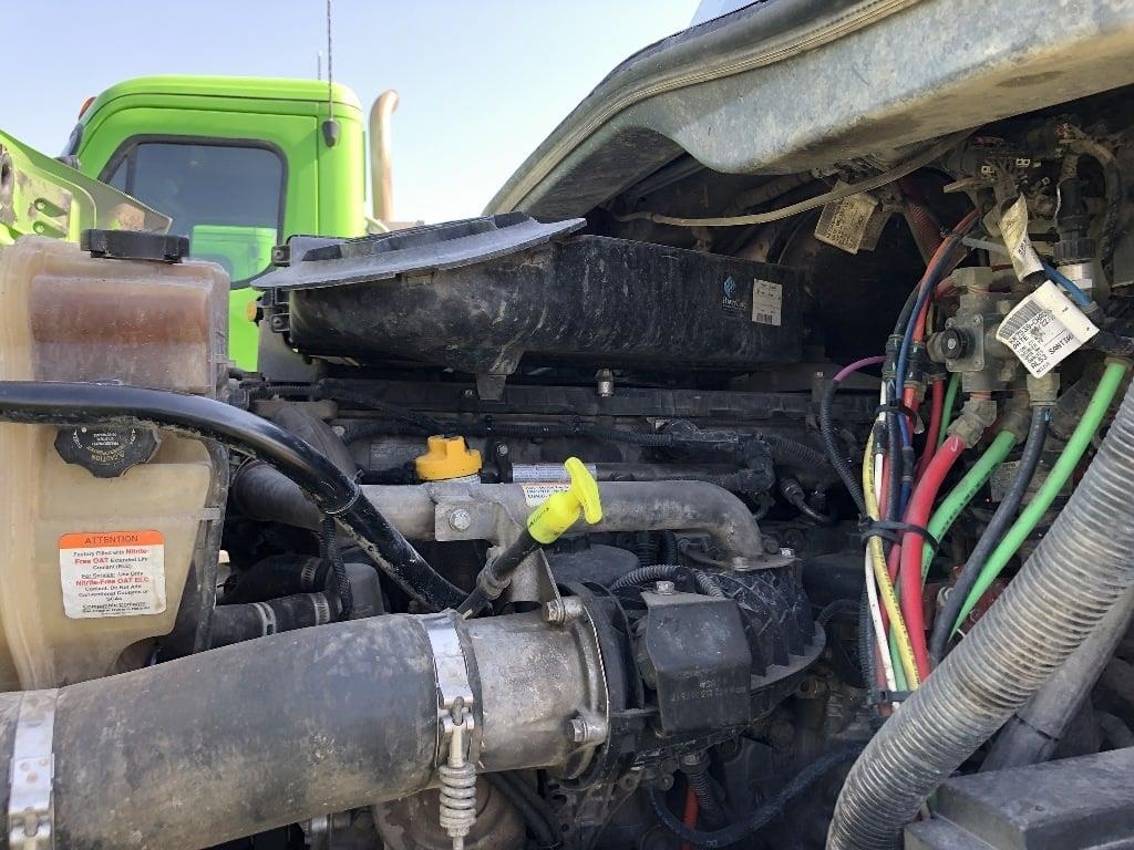 Freightliner CA125DC