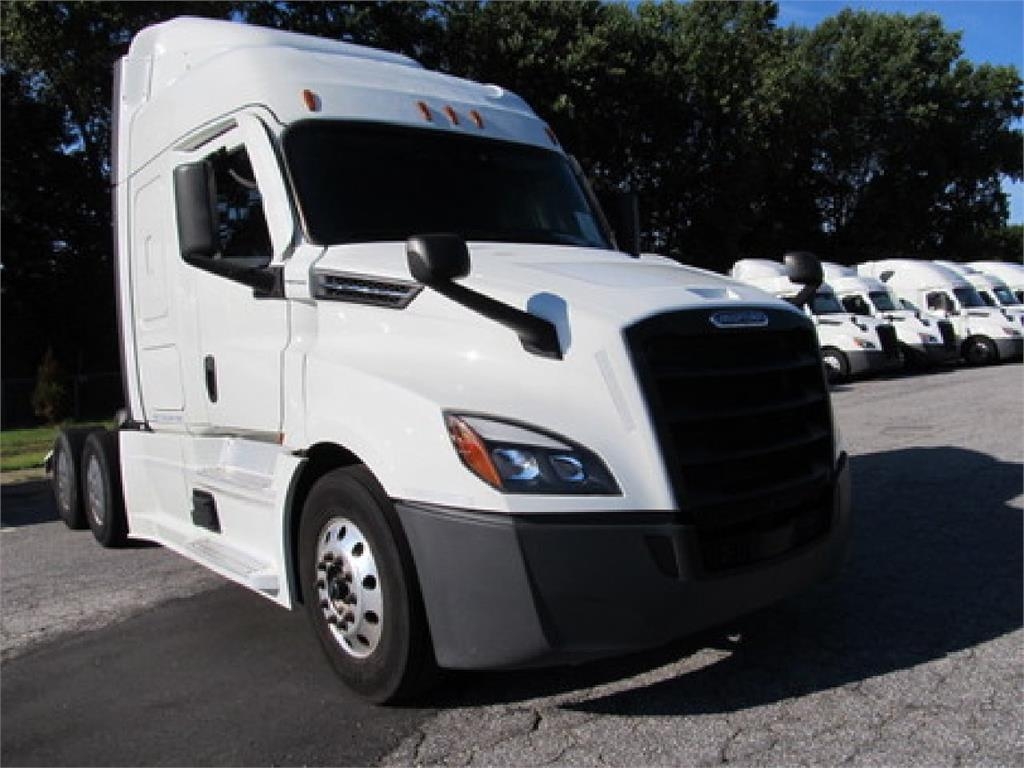 Freightliner PT126 48 XT
