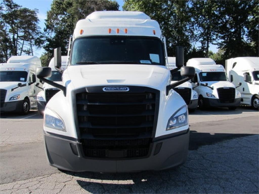 Freightliner PT126 48 XT