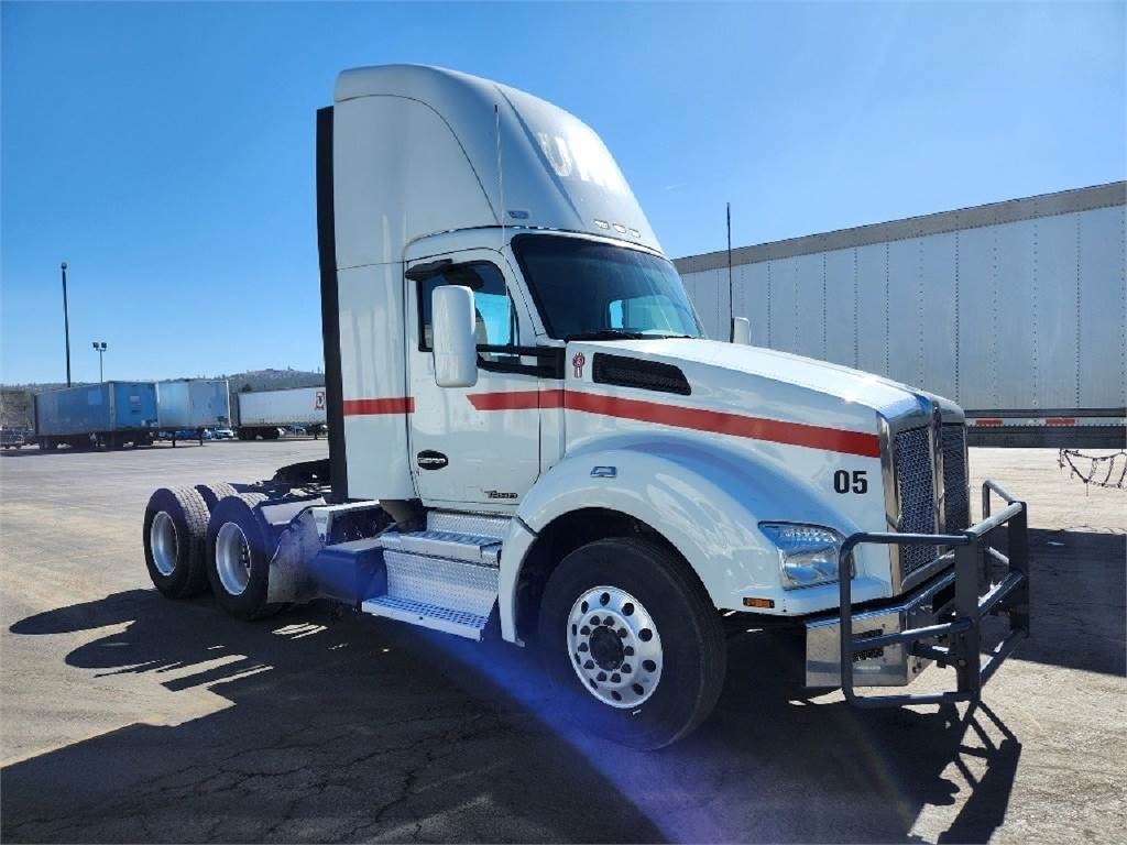 Kenworth Heavy Duty Trucks & Truck Trailers For Sale | Ritchie List
