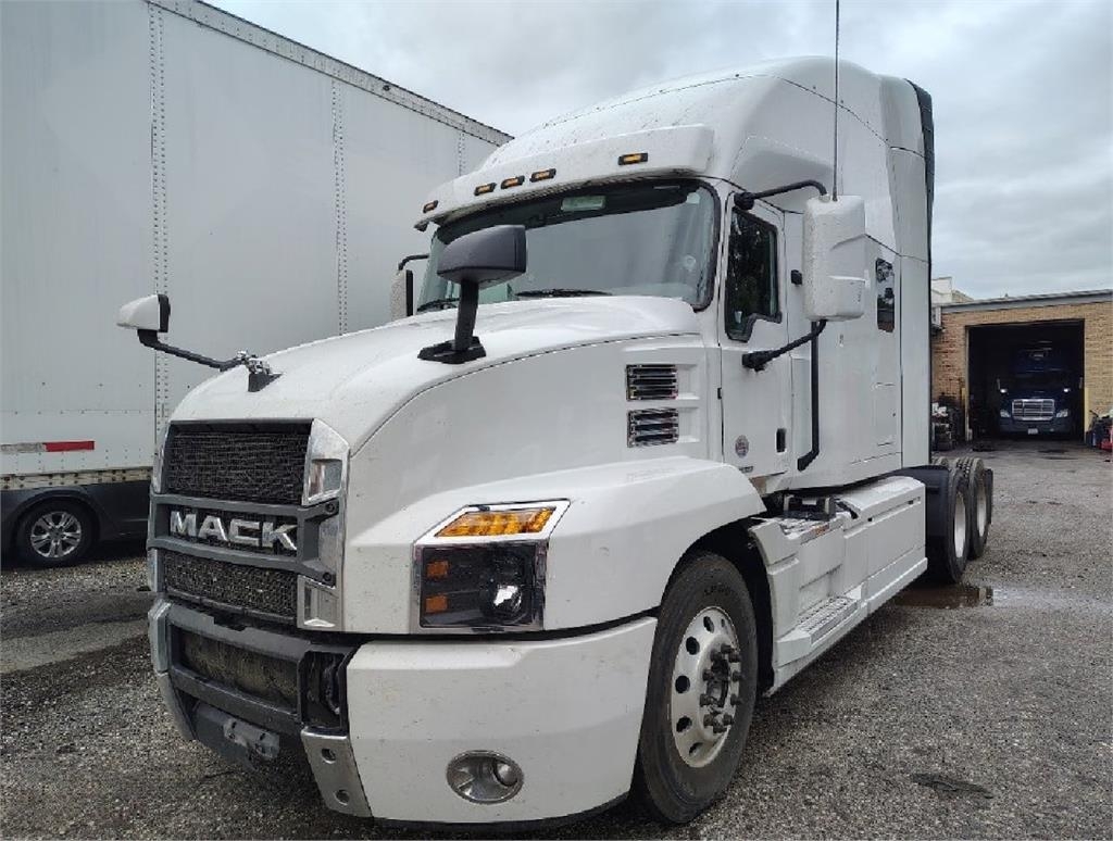Mack Anthem 64T
