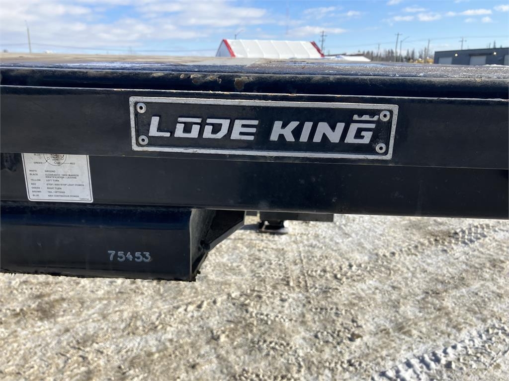 Lode King 53' Tridem Step Deck with Ramps