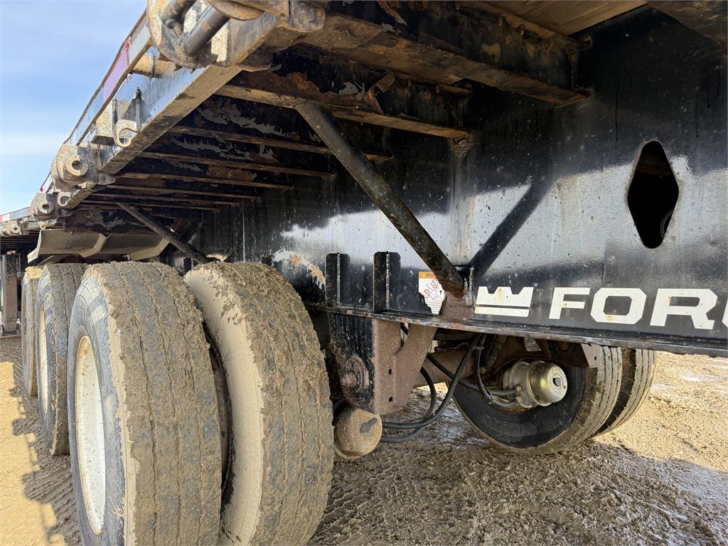 Lode King Flat Deck Super B Lead/Pup