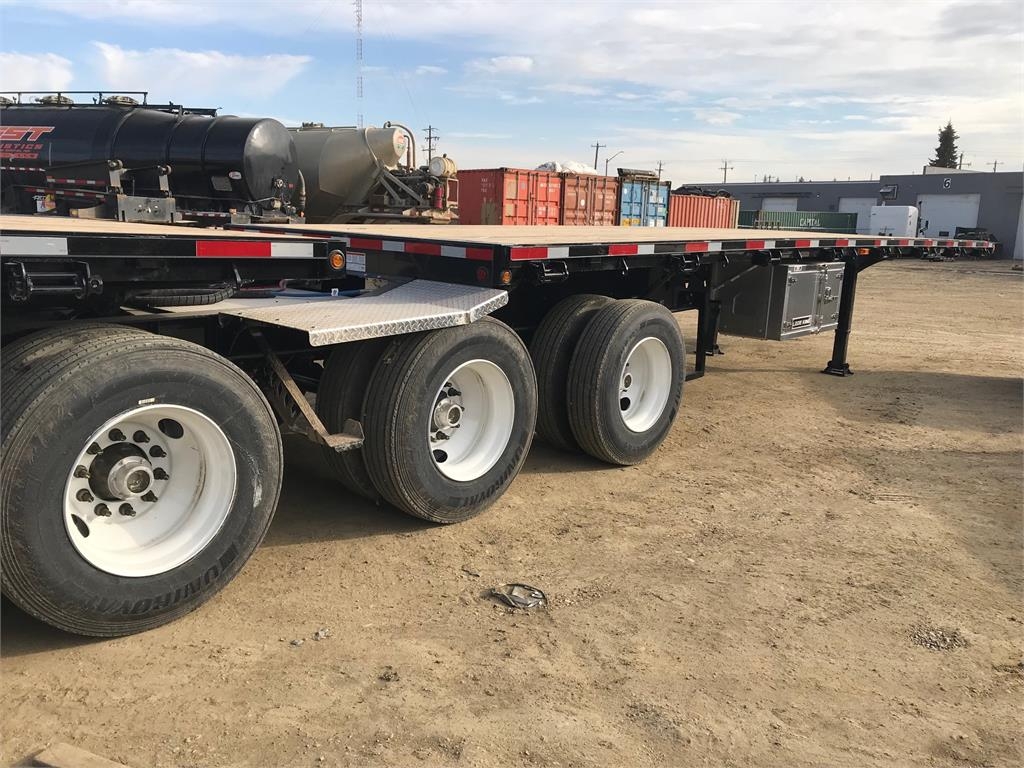 Lode King Flat Deck Super B Lead/Pup