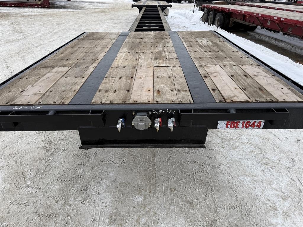 Manac 53' Tridem Extendable/Trombone Flat Deck