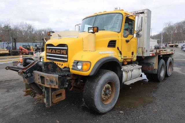 Mack cv Flatbed Truck For Sale | Ritchie List