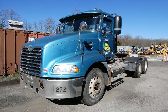 Mack CXN613