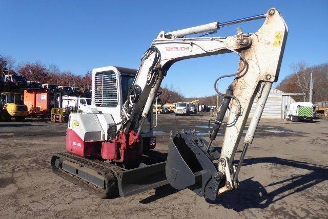 Takeuchi TB153FR