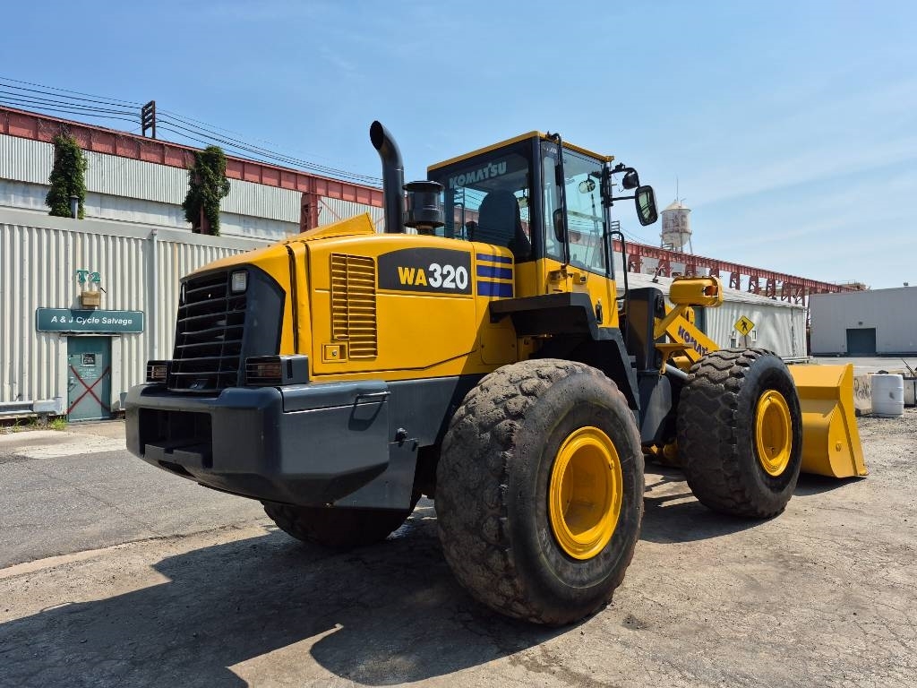 Komatsu WA 320-5