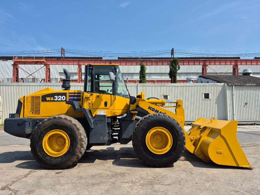 Komatsu WA 320-5