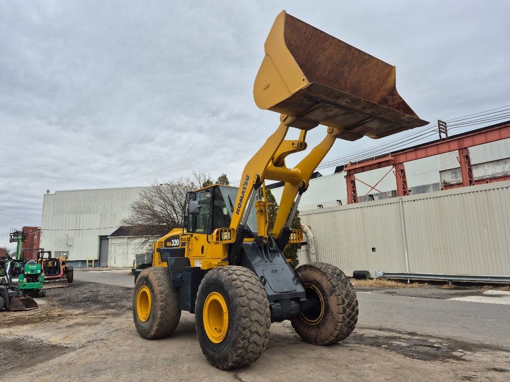 Komatsu WA 320-5