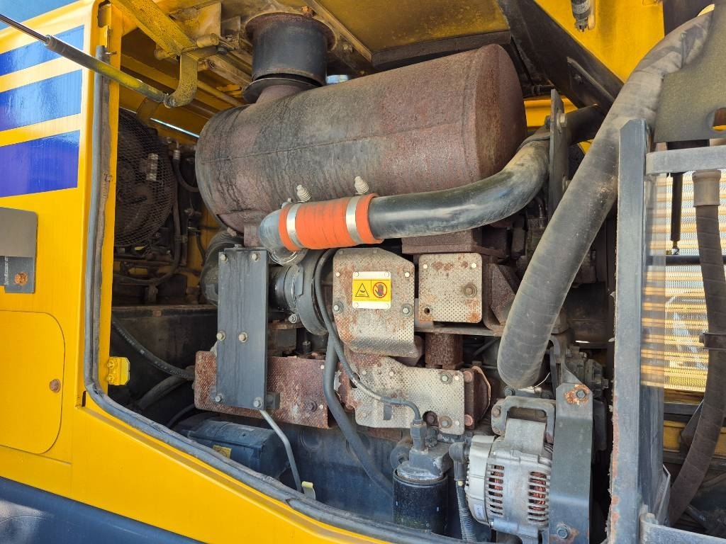 Komatsu WA 320-5