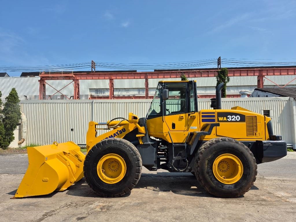 Komatsu WA 320-5