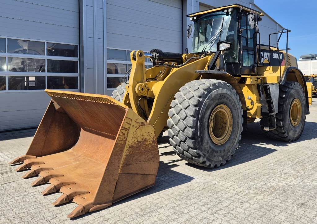 CAT 966M - Wheel Loaders - Construction Equipment - Volvo CE EMEA Used ...
