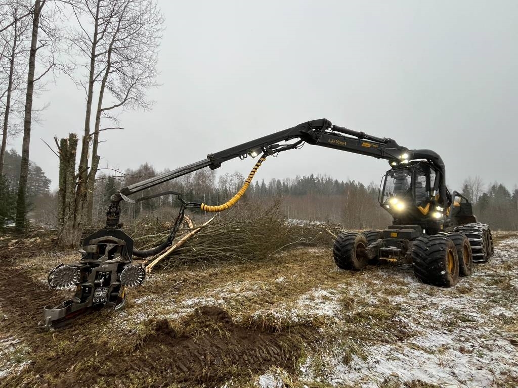 Ponsse Scorpion King - Harvesters - Forestry - Construction Machinery ...