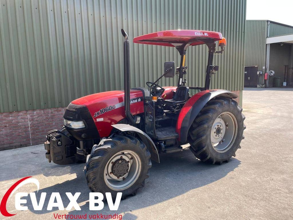 Tractoren - Landbouwmachines - Evax BV