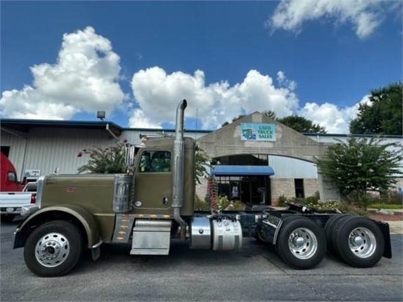 Peterbilt 389 Heavy Duty Trucks & Truck Trailers For Sale | Ritchie List