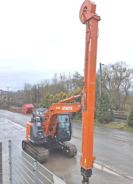 Hitachi ZX 135 US-6 Teledipper - Crawler Excavators - Construction ...
