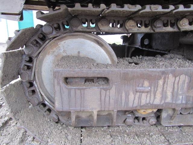 CAT 235 B