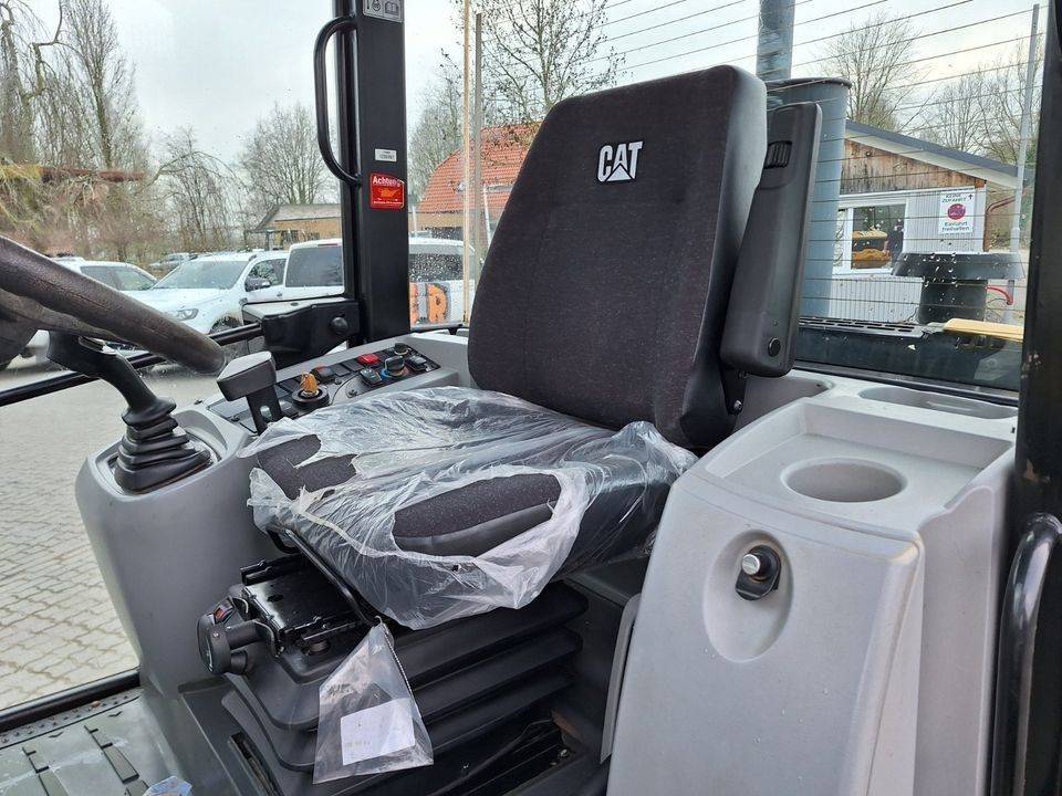 CAT 906 H 2 - Wheel Loaders - Products - Wacker Neuson