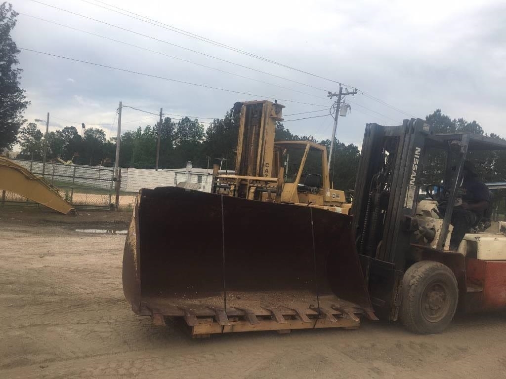 CAT loader