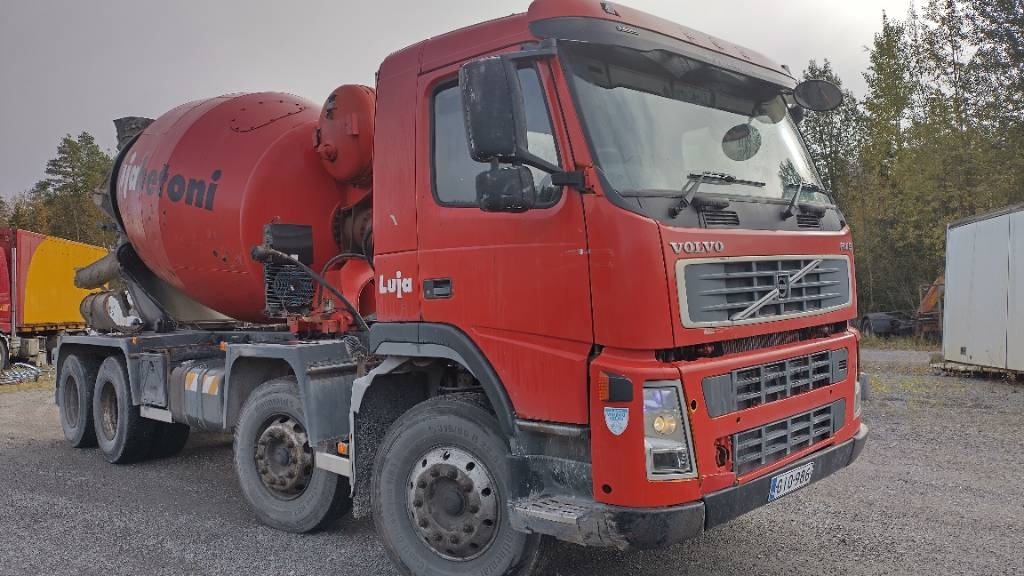 Volvo FM9 8x4 full steel,manual, mixer - Säiliöautot - Kuljetuskalusto ...