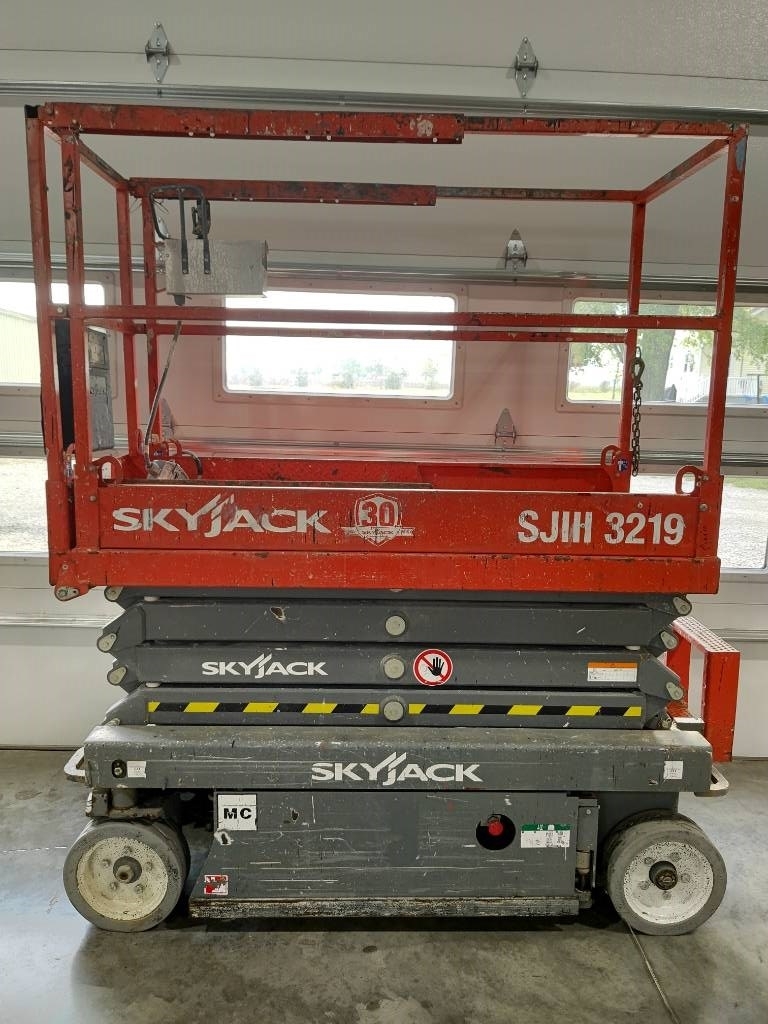 SkyJack SJ III 3219