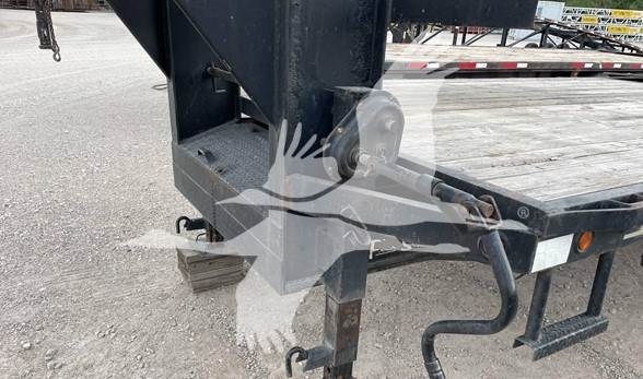 Trailmaster 35 FT. T/A GOOSENECK