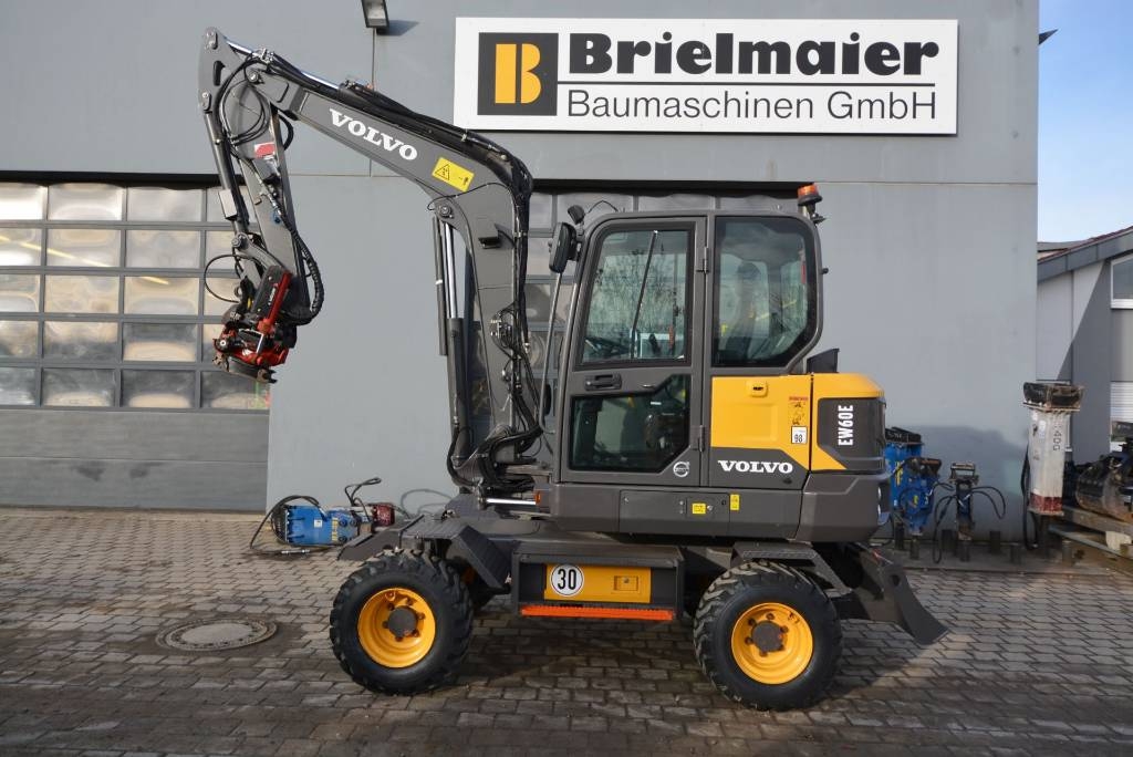Volvo EW60E ***Rototilt*** - Mobilbagger - Baumaschinen - Brielmaier ...