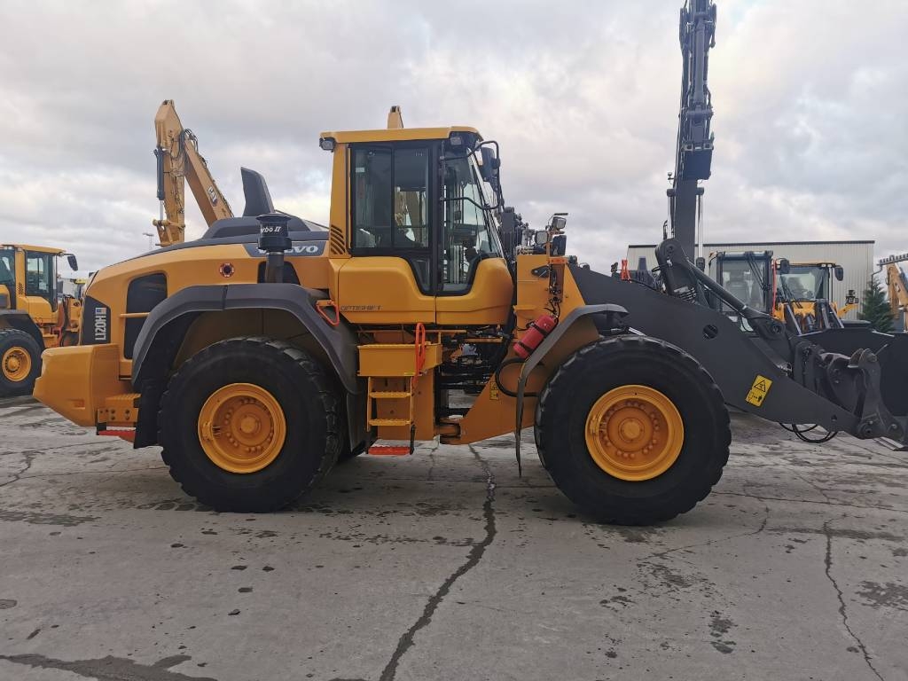 Buy Used Volvo L120H Wheel loader for sale in Stockholm, Sweden · PAN ...