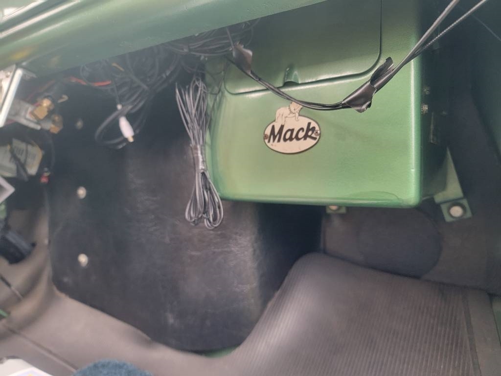 Mack B 61