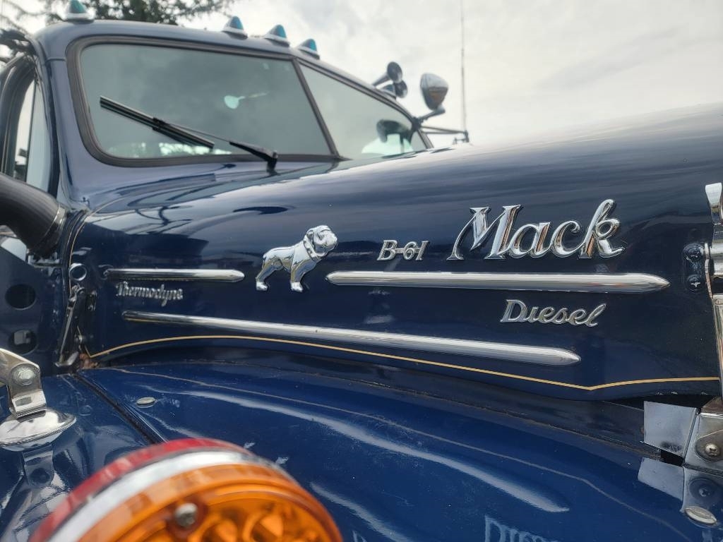 Mack B 61