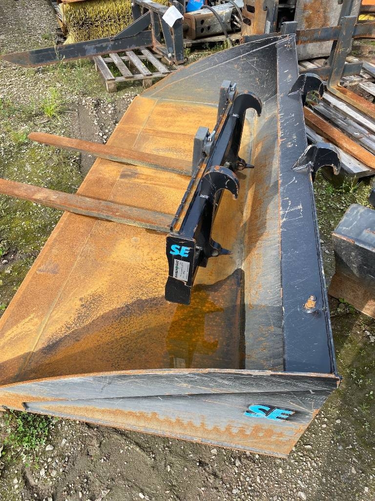 Pallgafflar - Entreprenadmaskiner - Begagnat | Maskin Väst