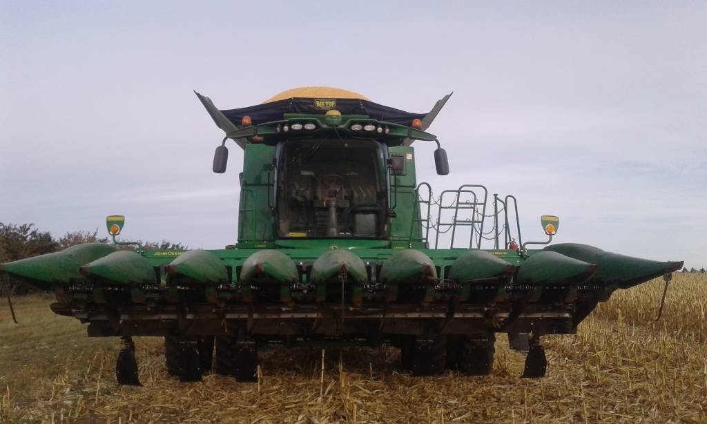 John Deere S 670