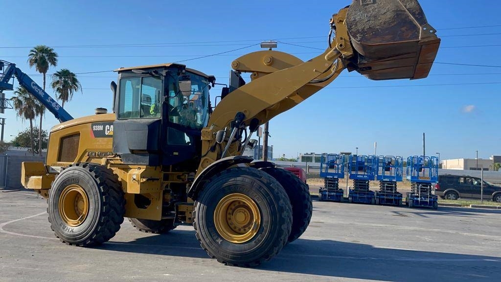 CAT 938M