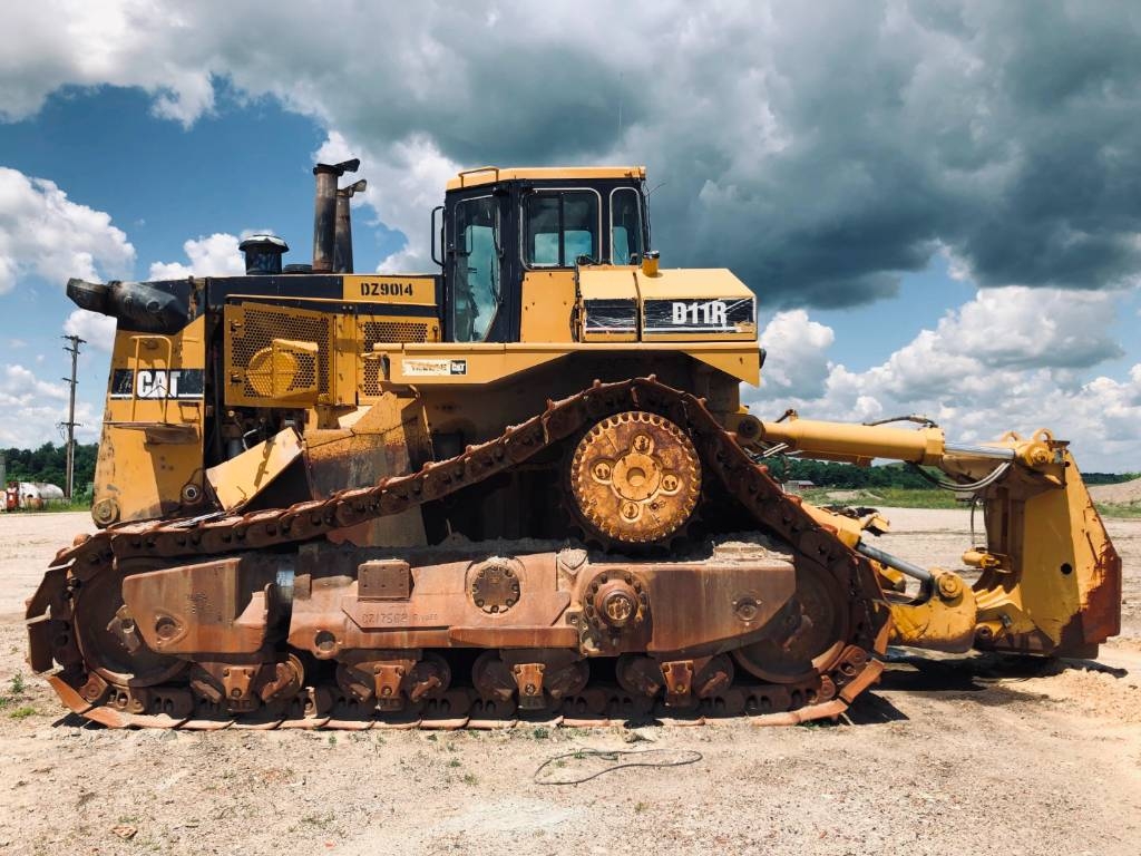 Caterpillar d11 Used Construction Equipment & Machines For Sale ...