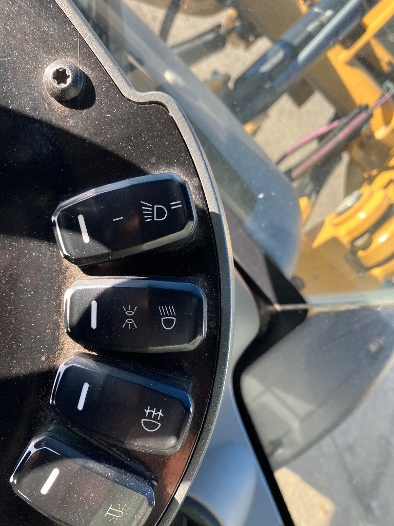 CAT 908m