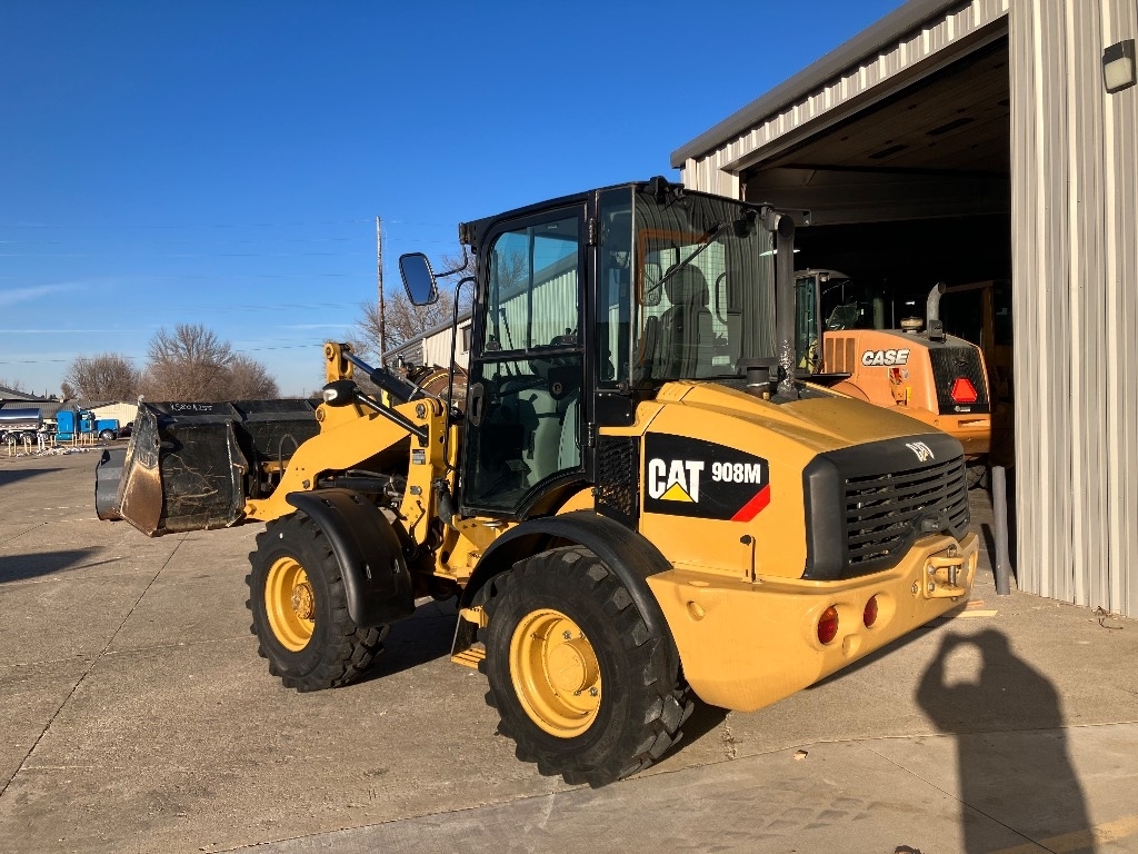 CAT 908m