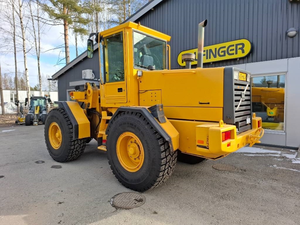 Volvo L70B - Pyöräkuormaajat - Maarakennus - KH-KONEET