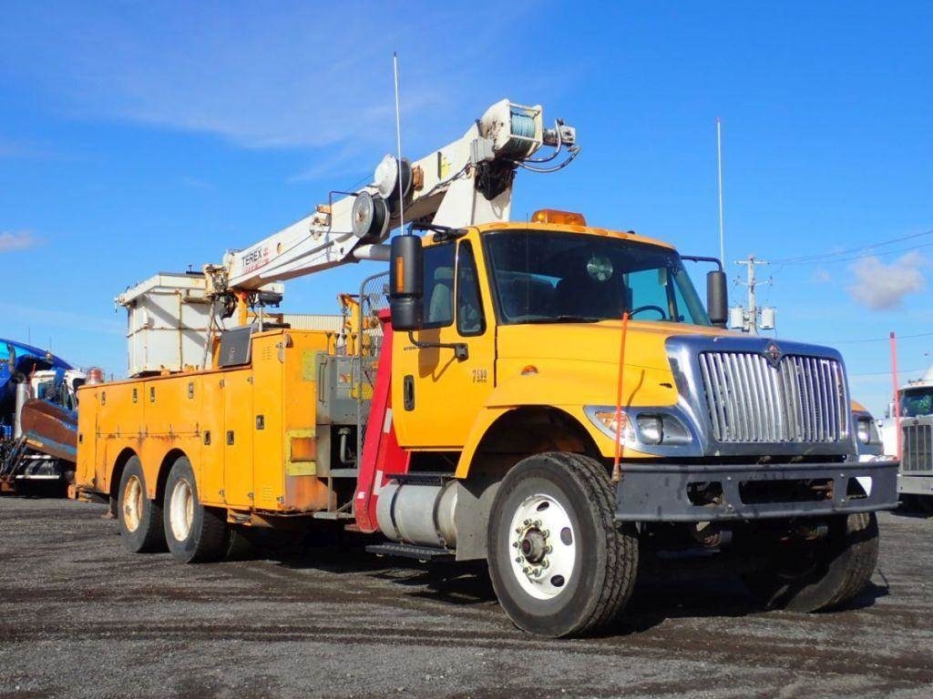 International 7500