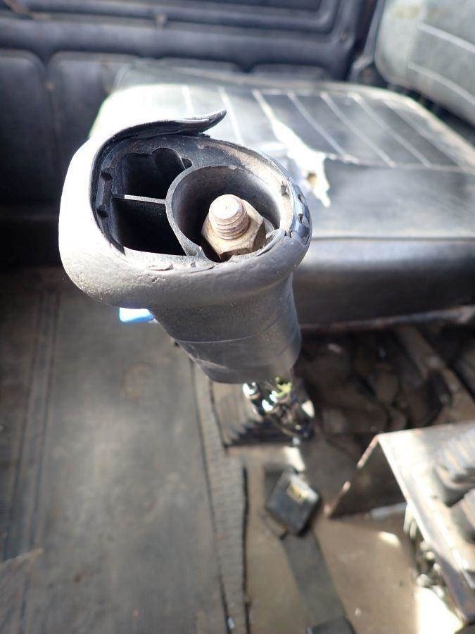 Mack DM690S
