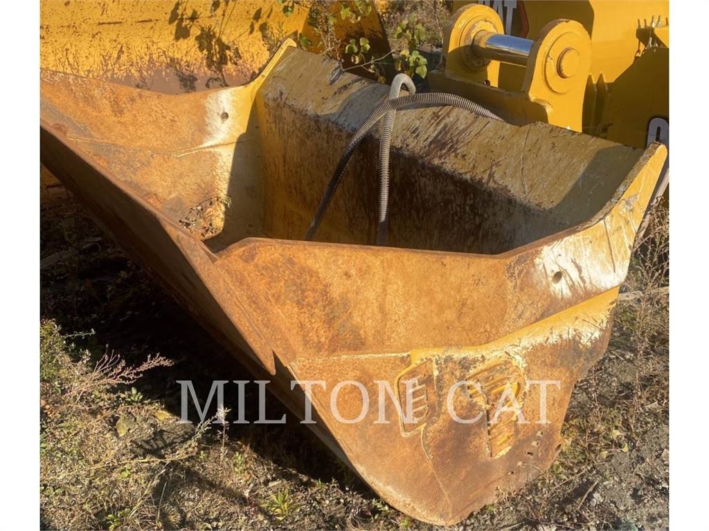 AMI AttachmentsT CB LINKAGE 72 TILT BUCKET