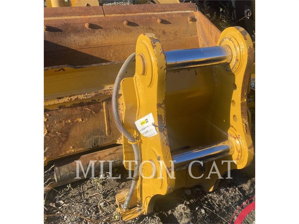 AMI AttachmentsT CB LINKAGE 72 TILT BUCKET