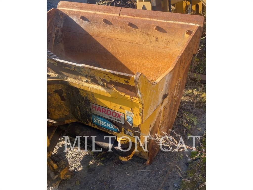 AMI AttachmentsT CB LINKAGE 72 TILT BUCKET