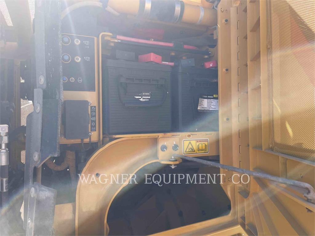 CAT 140M3