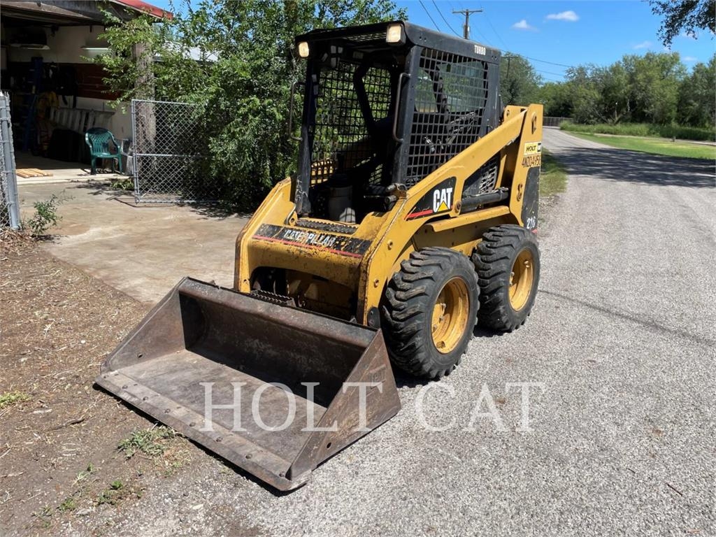 CAT 216 - Minicargadoras - Construcción - CATERPILLAR WORLDWIDE